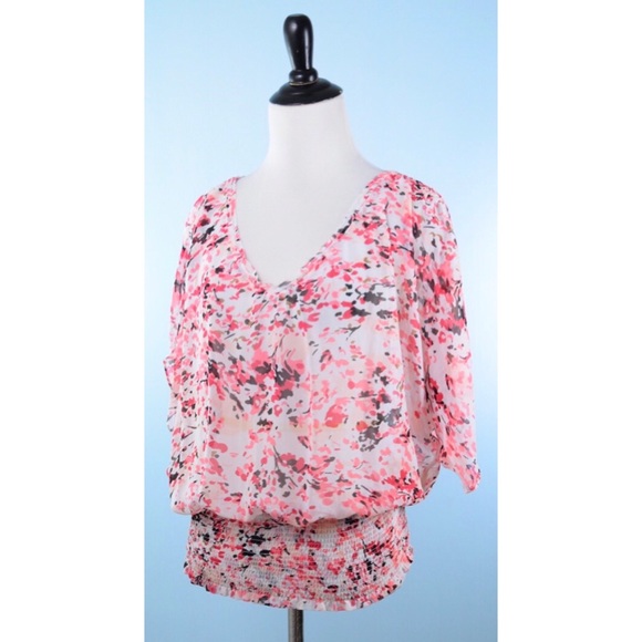 White House Black Market | Tops | Whbm Pink White Floral Blouse Medium ...